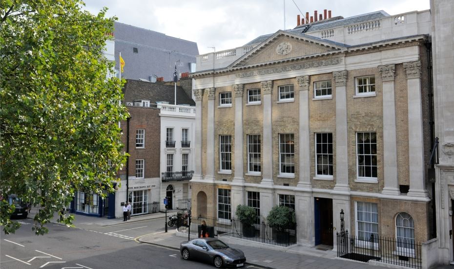 Brooks's, London, Greater London - This society then split to form the ...